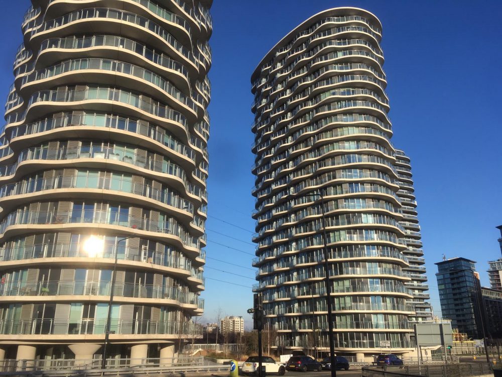 Hoola, E16 - HomeViews