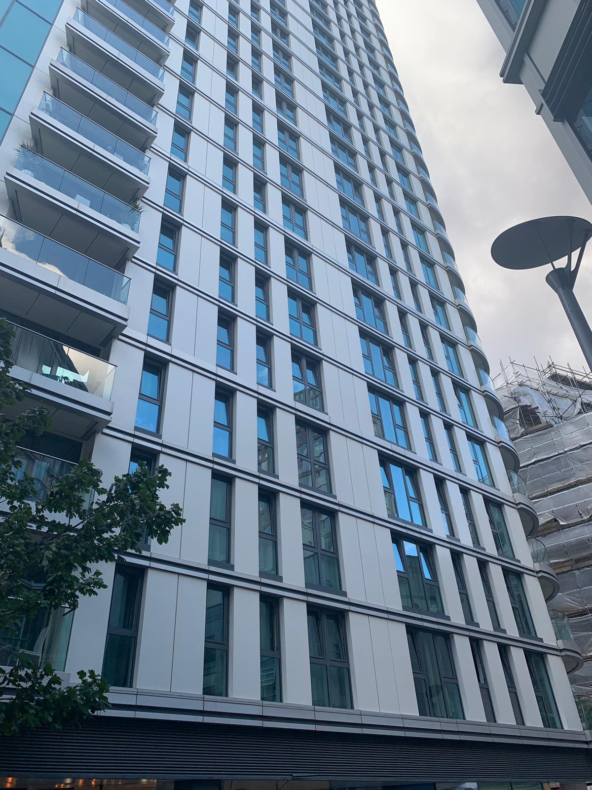 Altitude Point, E1 - HomeViews