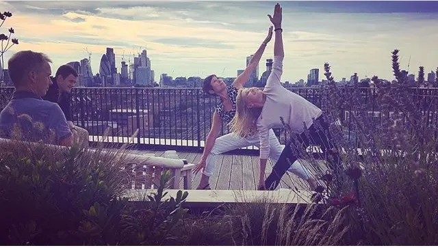 5 ways Essential Living helps residents connect - HomeViews