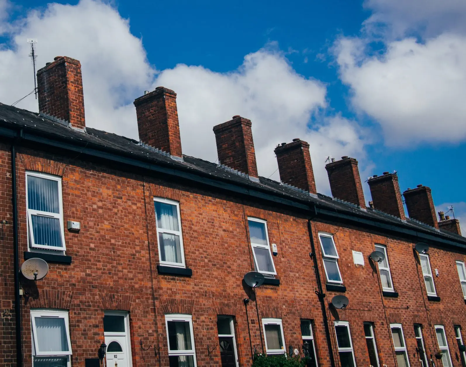 What does 'terraced house' mean? - HomeViews