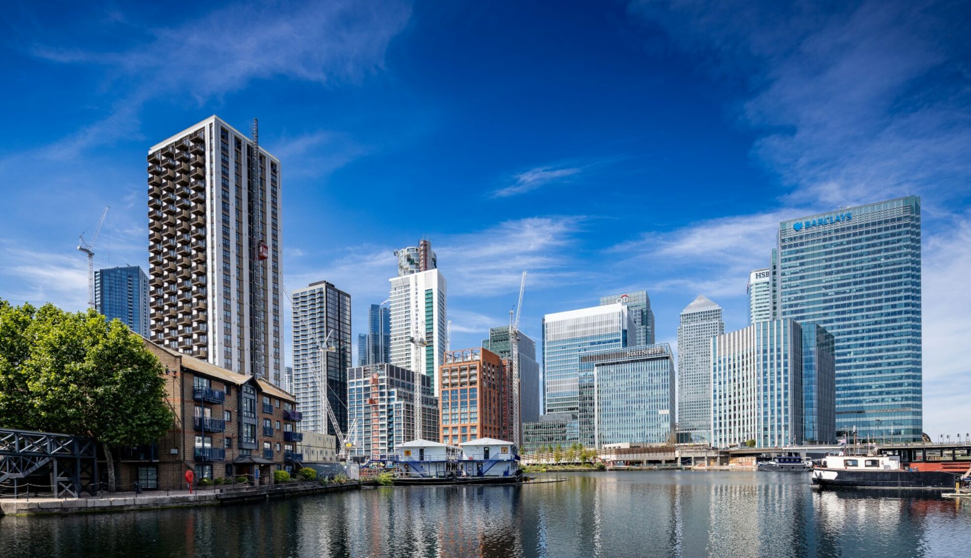 Landmark Pinnacle, E14 Reviews | HomeViews