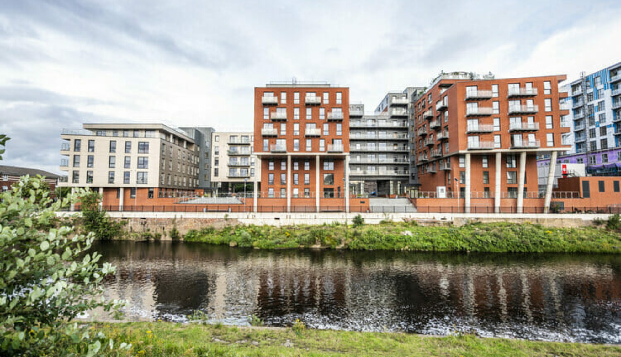 Adelphi Wharf, M3 Reviews | HomeViews
