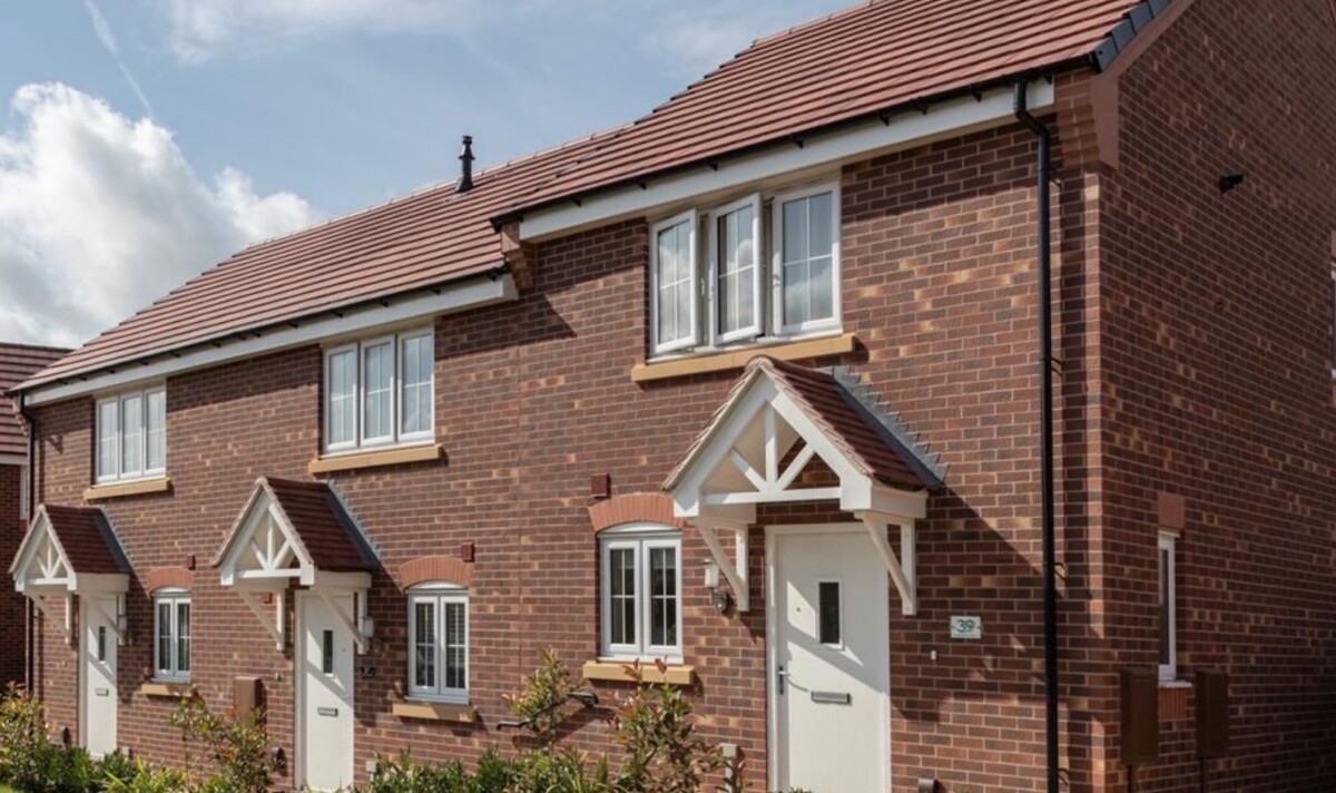 Hackwood Park, DE3 - HomeViews