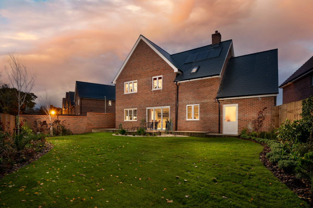 Pavilions, CB11 - HomeViews