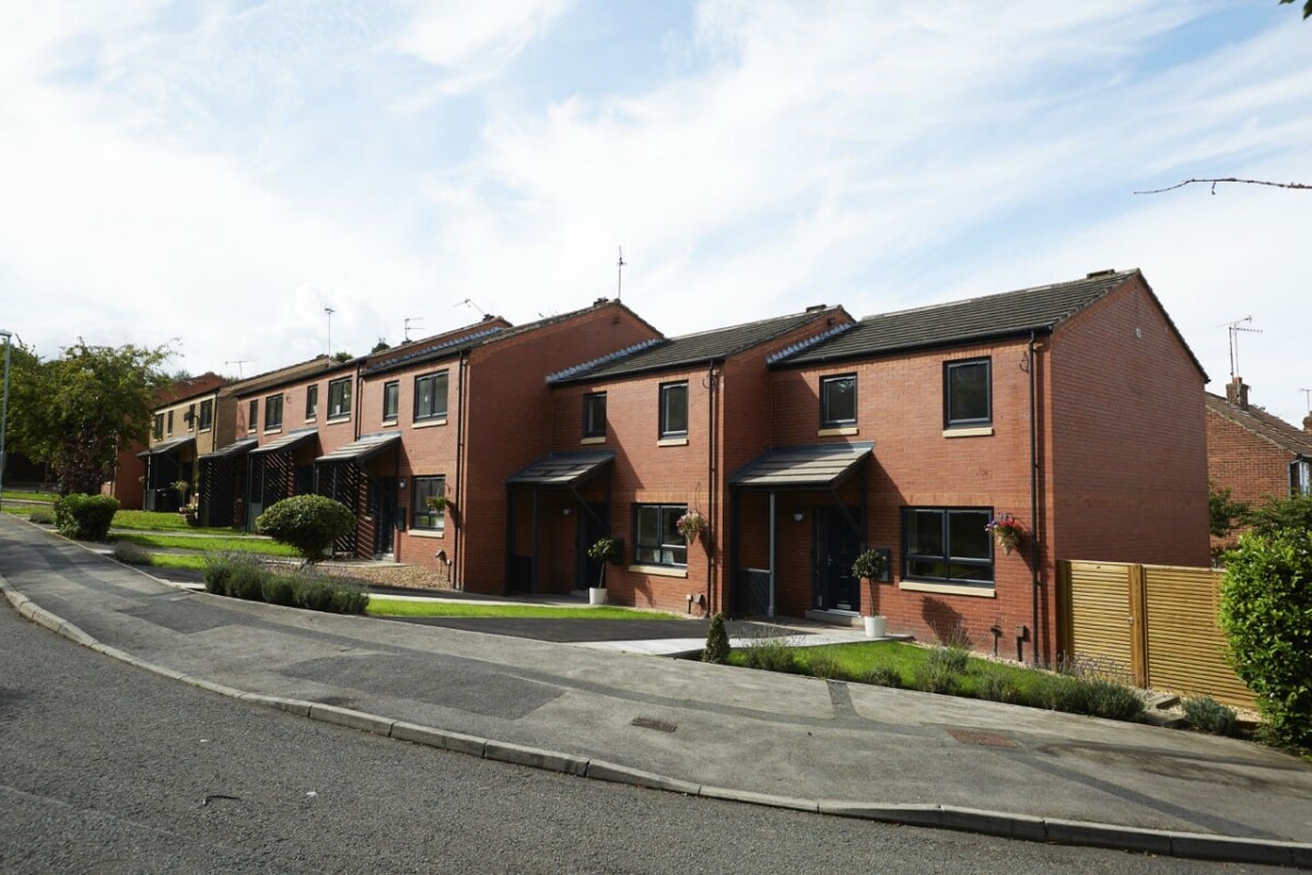 Cross Heath Grove, LS11 - HomeViews